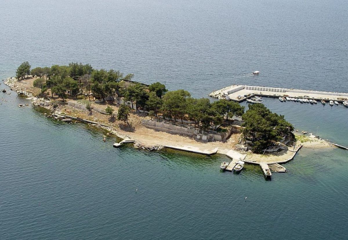 Zeytinli Ada | Nomatto