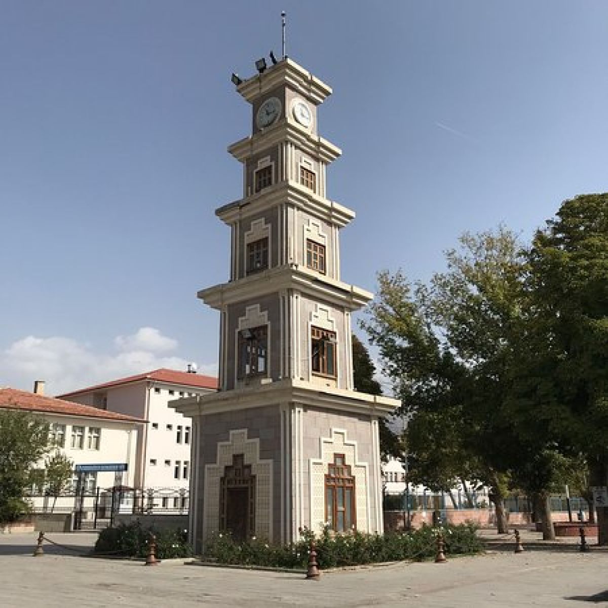 Erzincan Saat Kulesi | Nomatto