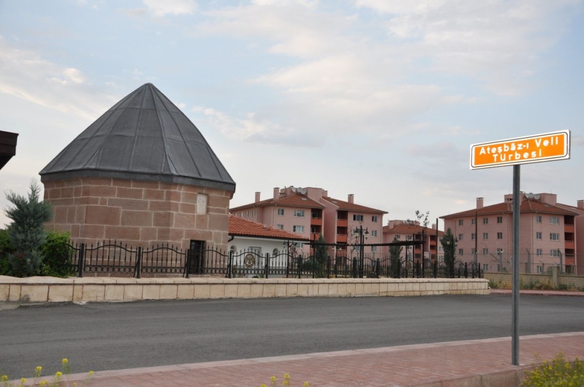 Ateşbâz-ı Veli Türbesi | Nomatto