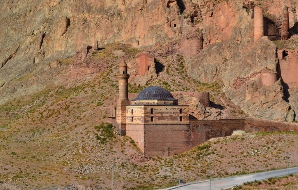 Ağrı Gezi Planları | Nomatto